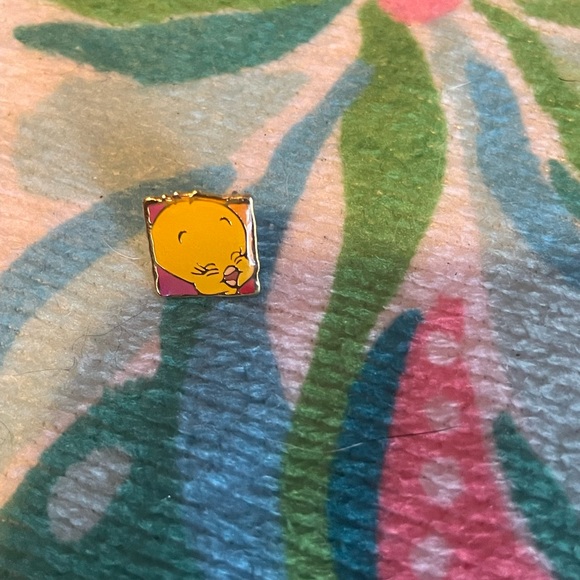 Warner Bros. | Jewelry | Vintage Tweetie Pin | Poshmark